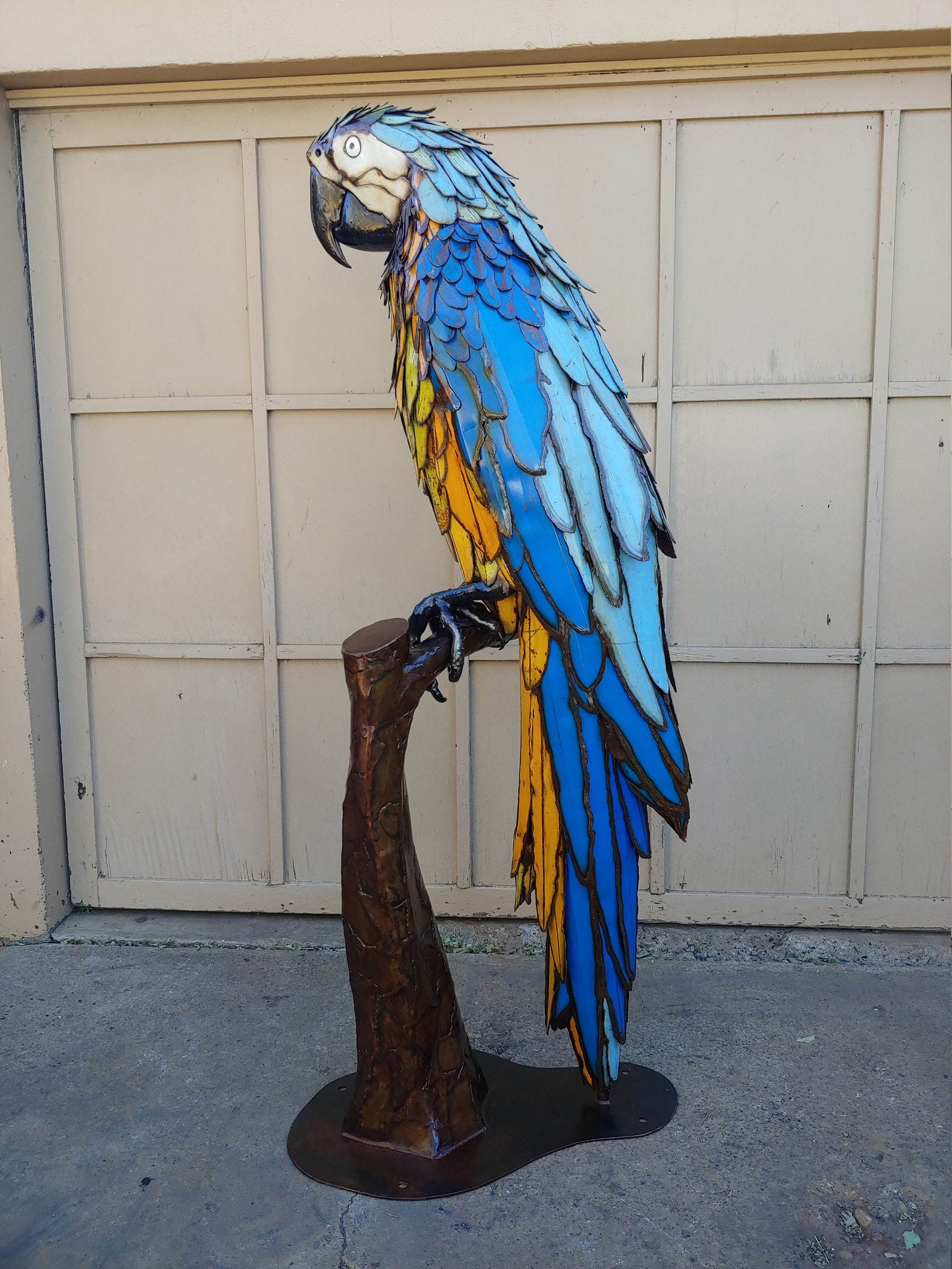 Custom Metal Macaw Sculpture: Large Colorful Garden Art - Etsy
