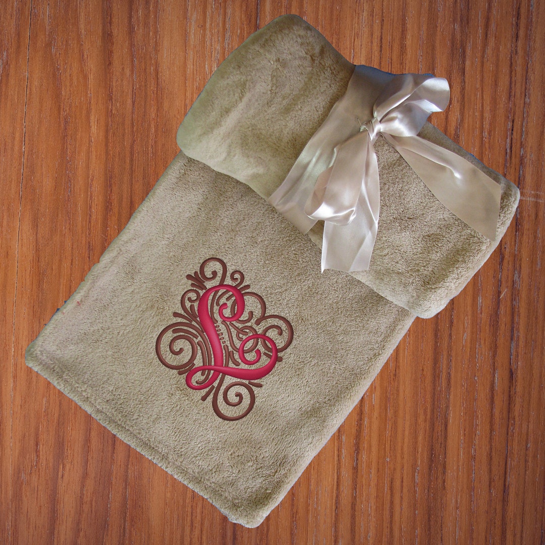 Super Soft Monogrammed Fleece Blanket, Personalized Throw Blanket ...