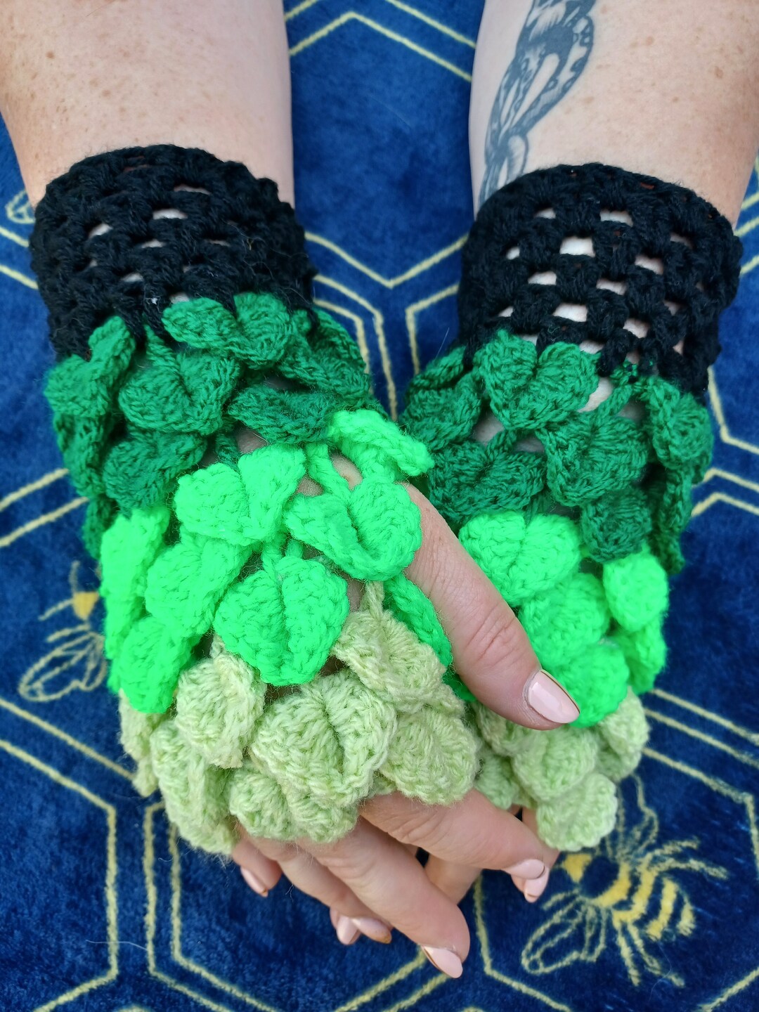 Wild Fire/ Greek Fire Dragon Scale Gloves - Etsy
