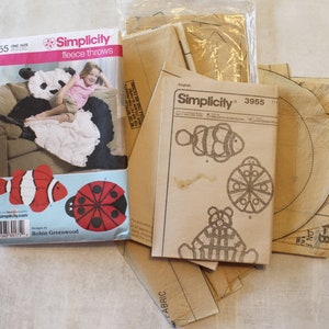 CUT & Used Simplicity Sewing Pattern 3955 Fleece Throws - Etsy