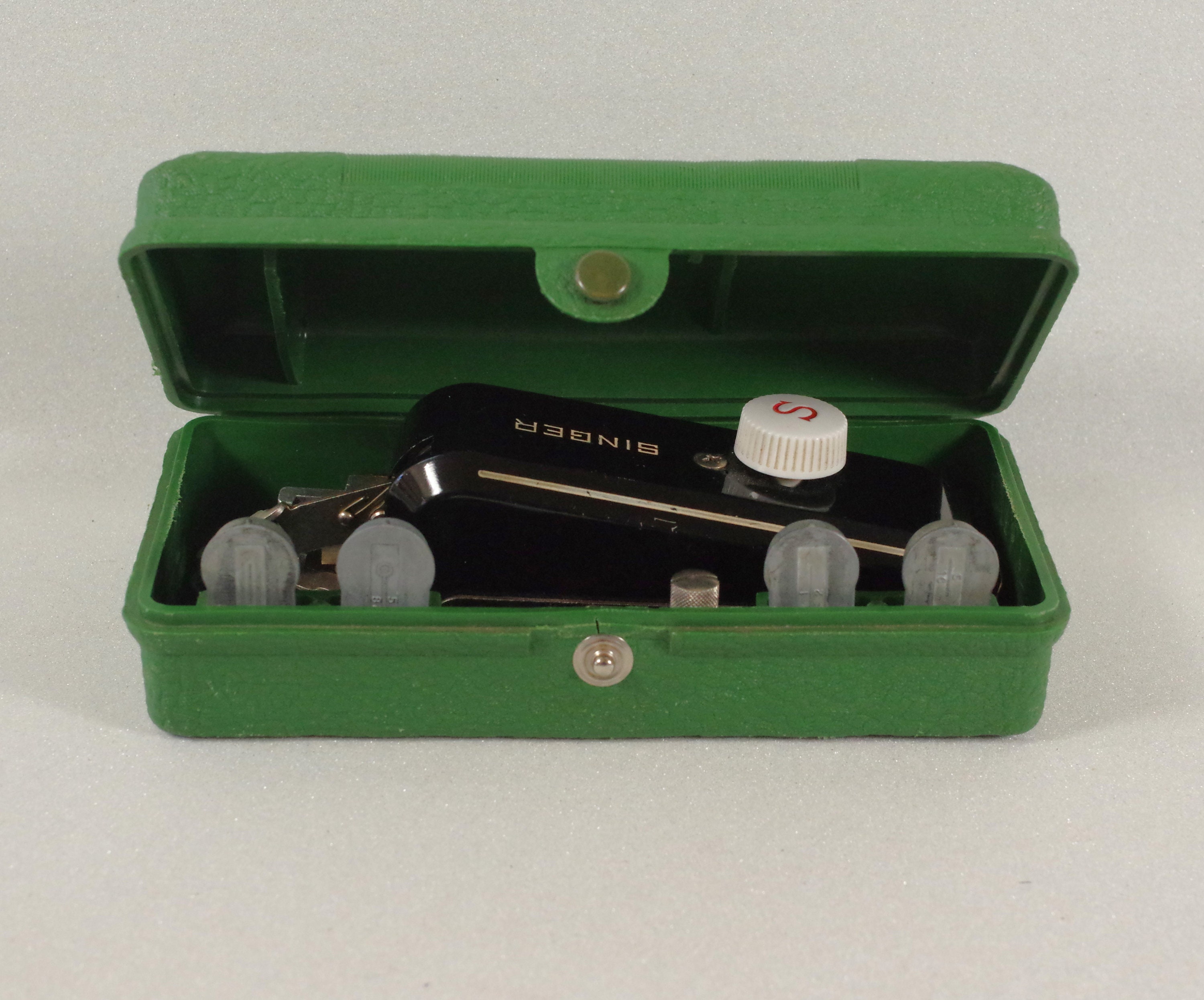 Singer Buttonhole Maker Attachment No. 160506 1948 Automatic ...