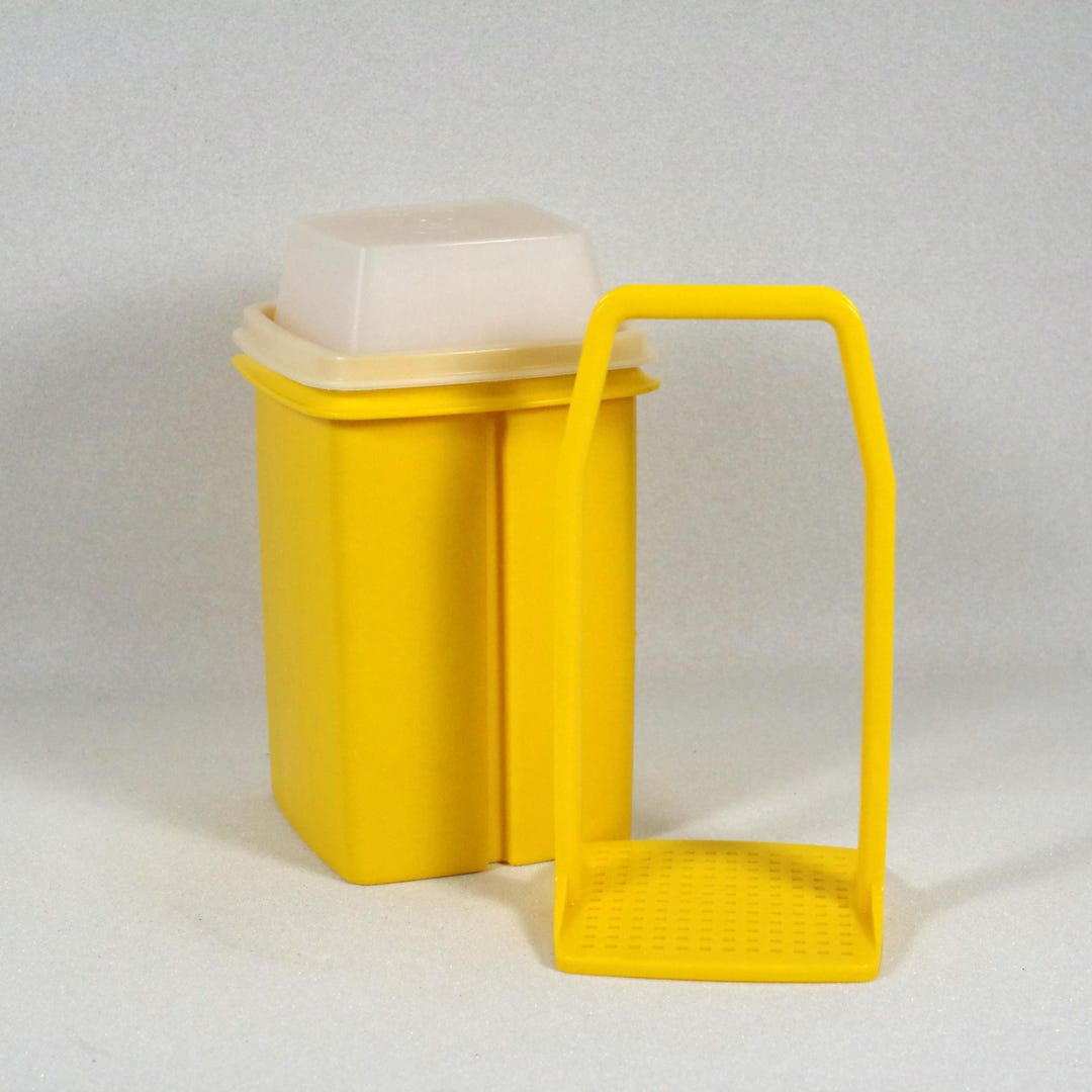 Vintage Tupperware Pickle Keeper, Yellow Pick-a-deli Olive Container ...