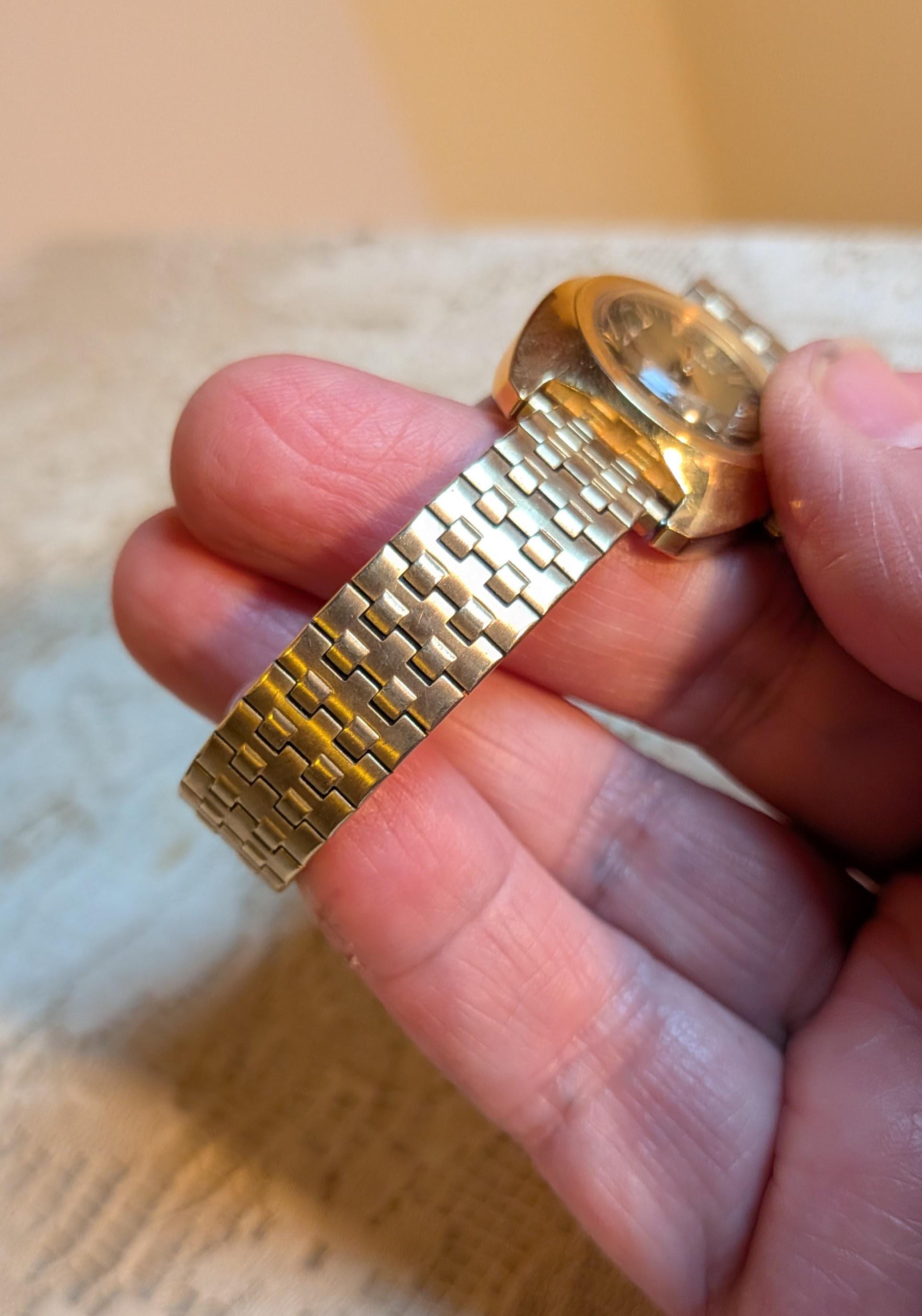 Working Vintage Timex Gold Tone Manual Wind up Watch With Fold Over ...
