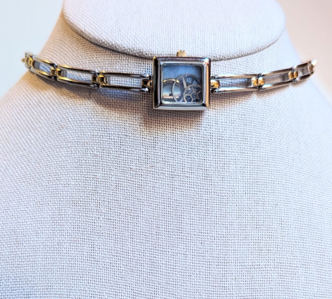 Vintage Two Tone Ladies Watch With Gold & Silver Band - Contains Loose ...