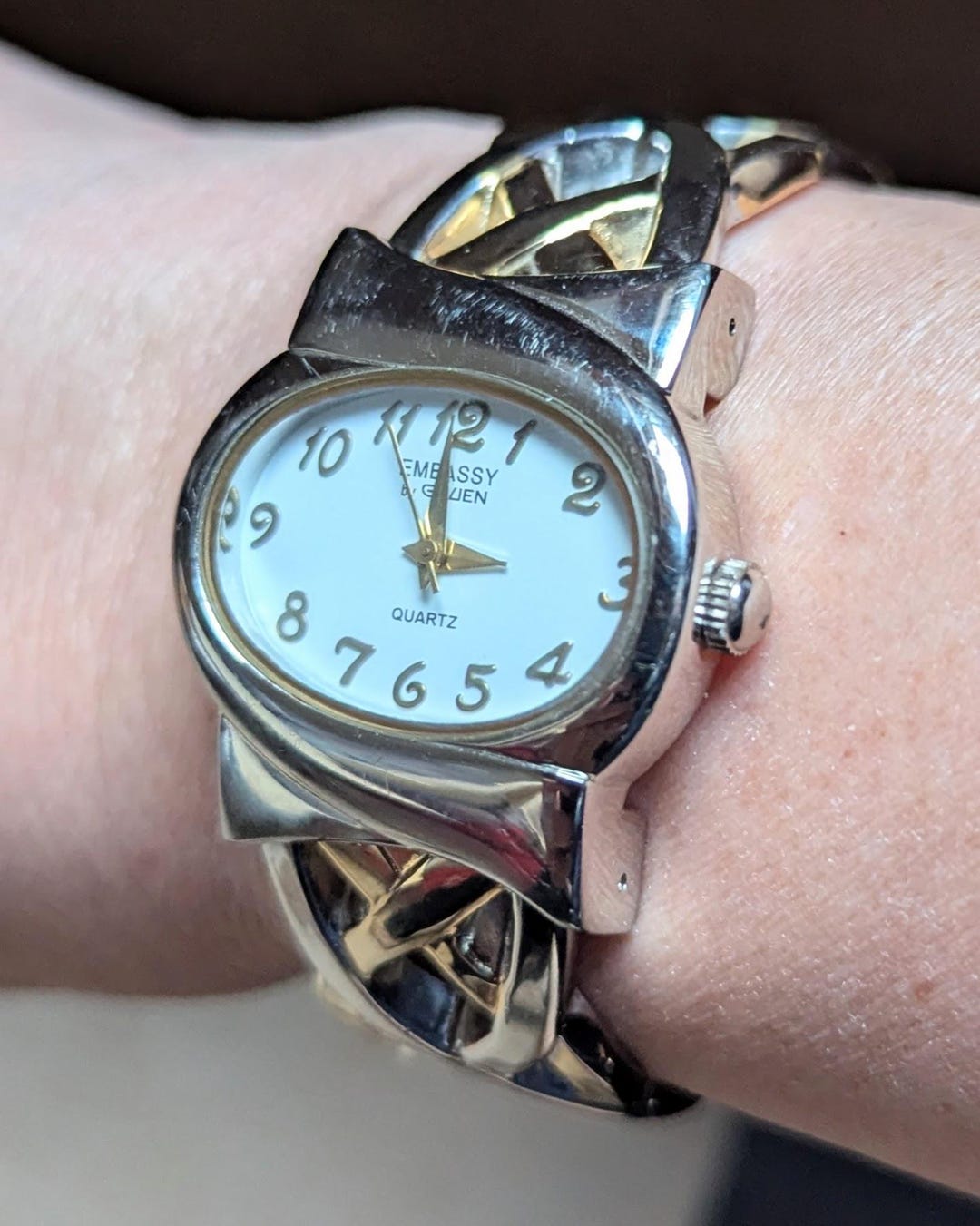 Vintage Working Embassy Gruen Round 2 Tone Watch Bracelet Swirl Band ...