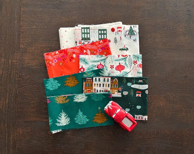 Christmas in the City Fabric Scrap Bundle - Christmas Fabric Scrap ...