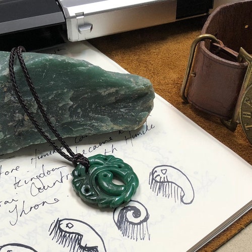 Tomb Raider Lara Croft Necklace - Etsy