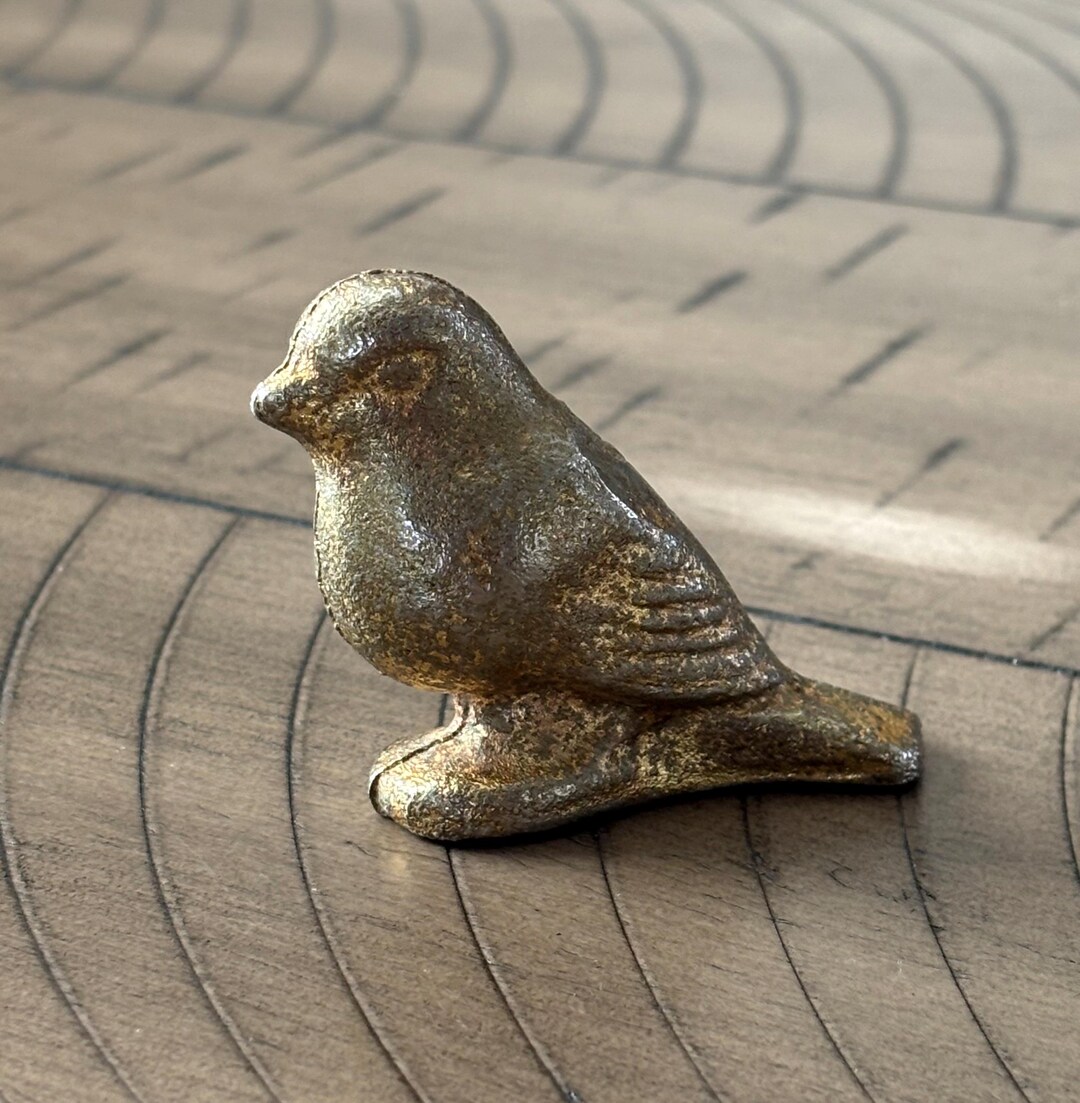Vintage Golden Cast Iron Finch Bird Figurine - Etsy