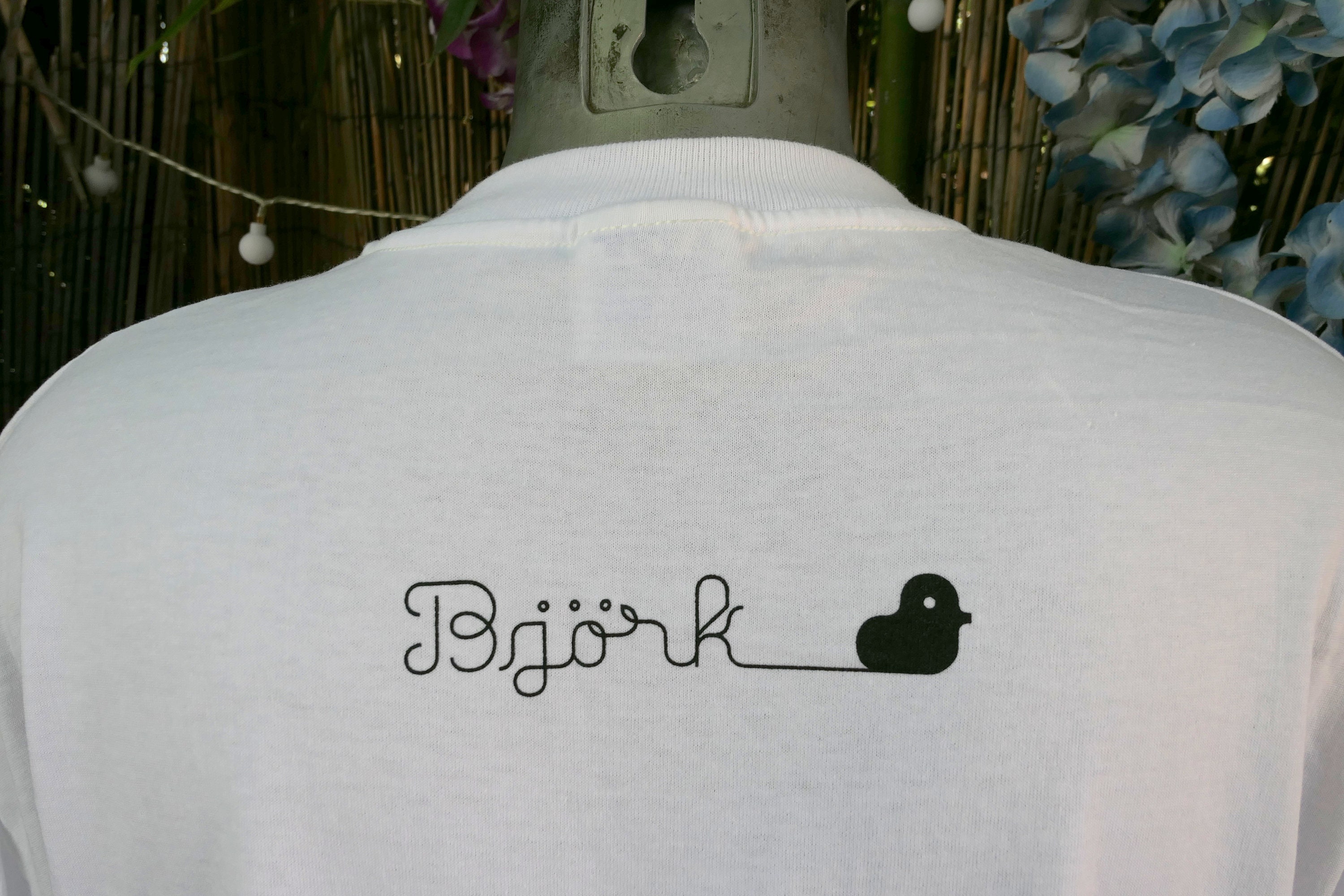 Vintage 2001 BJORK Hidden Place Lyrics Vespertine Promo T Shirt XL With ...