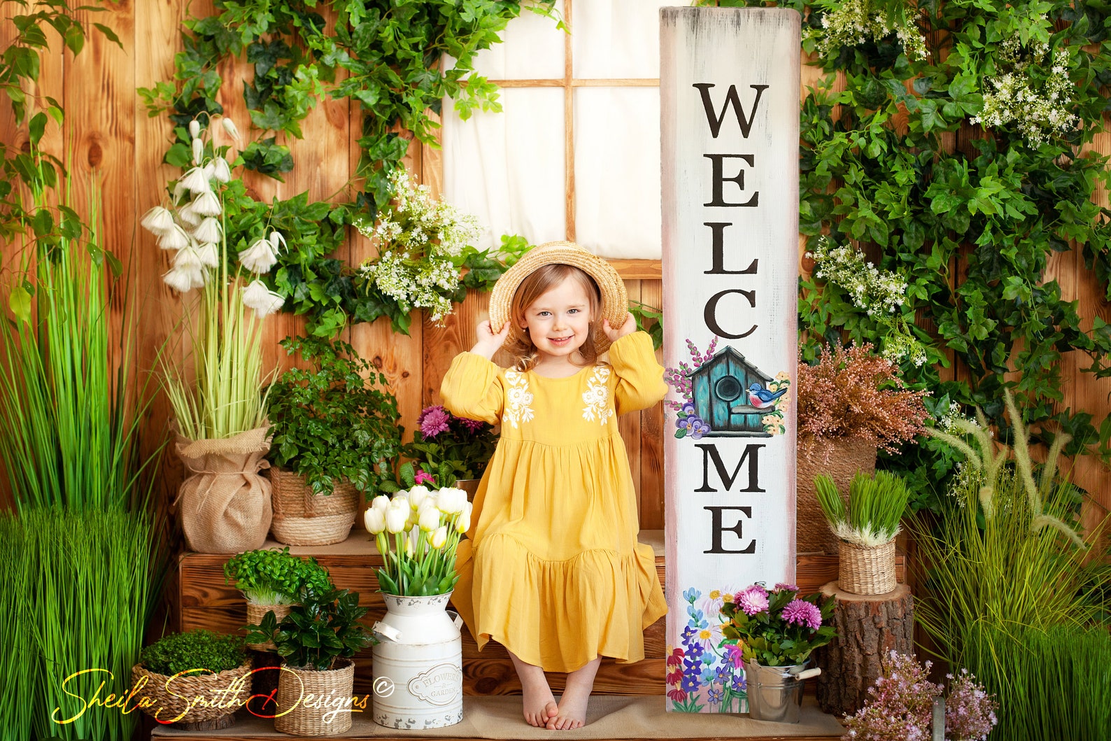 Summer and Spring Wood Welcome Sign With Bird House and Flowers ...