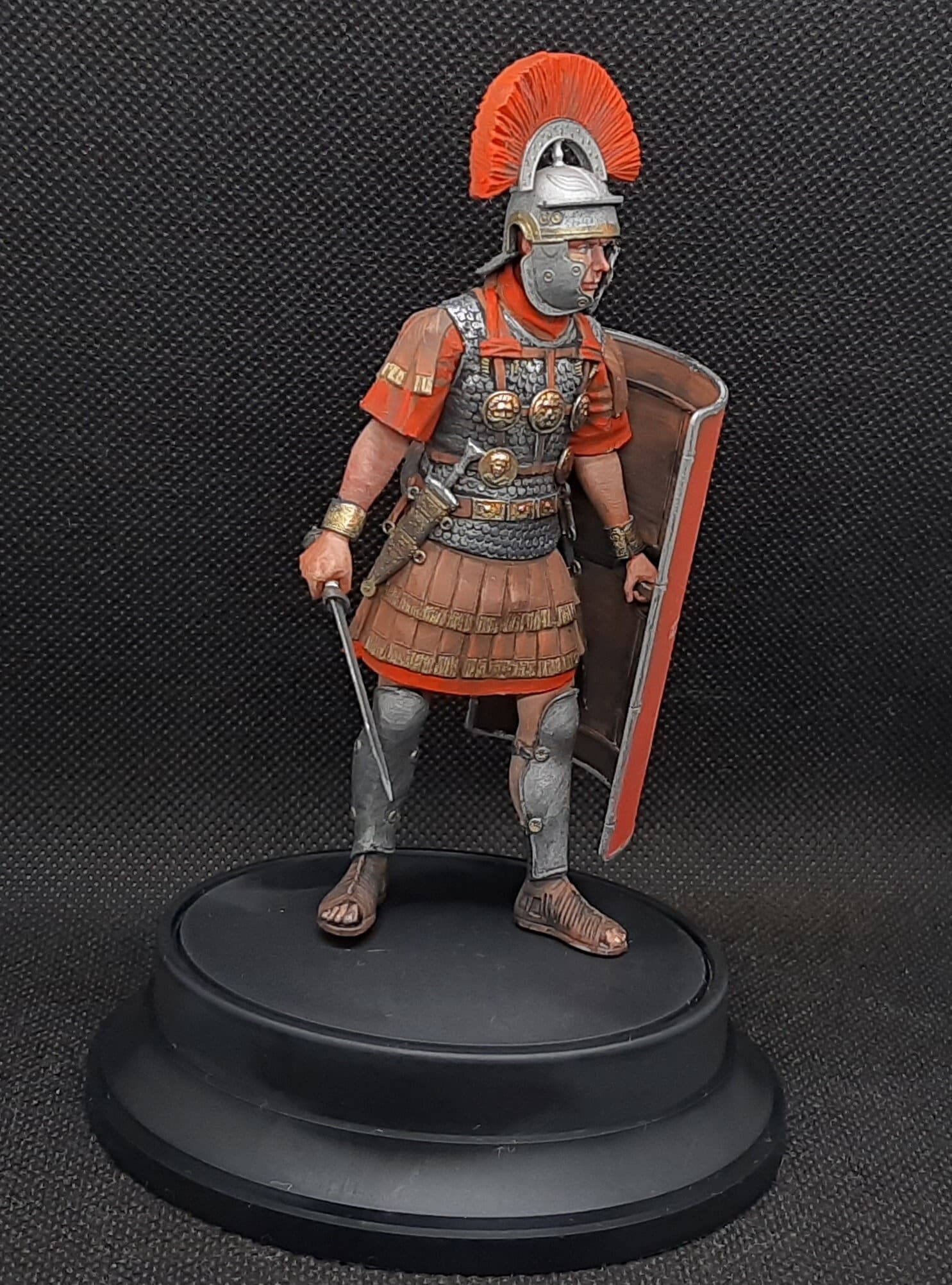 Painted Figure - Roman Centurion (I Century) With Pedestal, Scale 1:16 ...