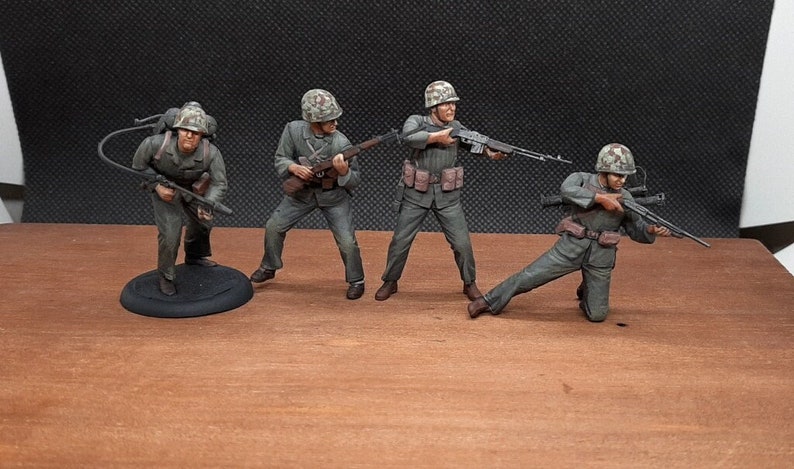 Painted Miniatures - USMC Iwo Jima 4 Figures Scale 1:35 - Etsy