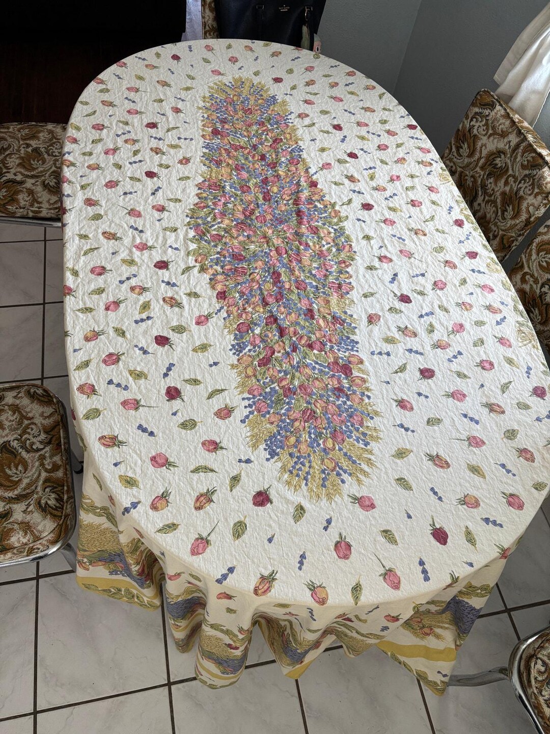 Poupees Yolande Waxed Cotton Floral Bouquet Rectangular Tablecloth 97x ...