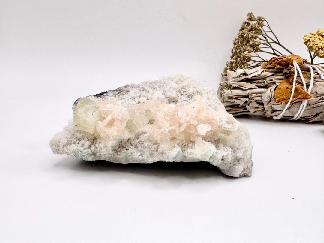 Zeolite Mineral Specimen: Stilbite, Apophyllite, Druzy Crystals ...