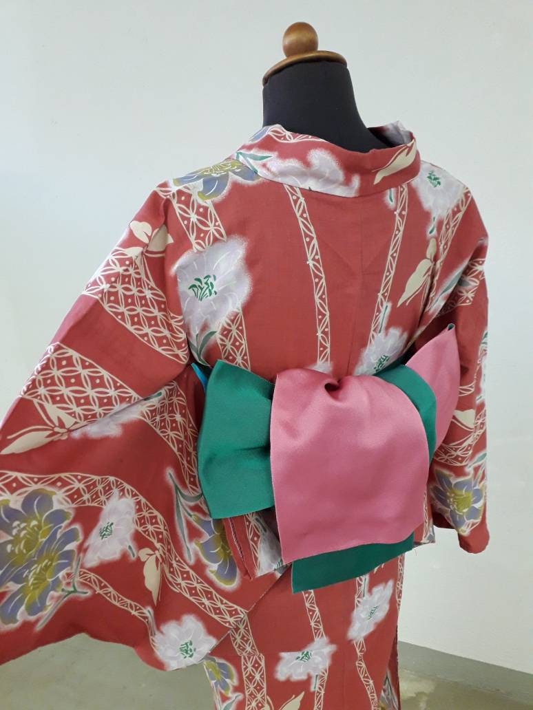 Pink and Purple Lilly Flowers With Ribbon Stripes Yukata - Etsy