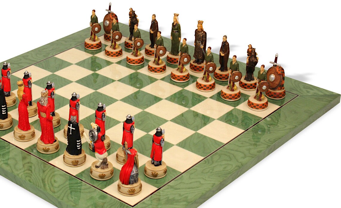 English & Scottish Theme Chess Set With Green Erable High Gloss Deluxe ...