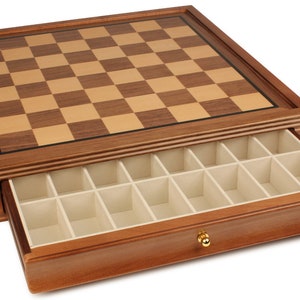 New Exclusive Staunton Chess Set in Ebony & Boxwood With Walnut Chess ...