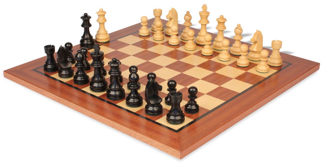 German Knight Staunton Chess Set Ebonized & Boxwood Pieces With Classic ...
