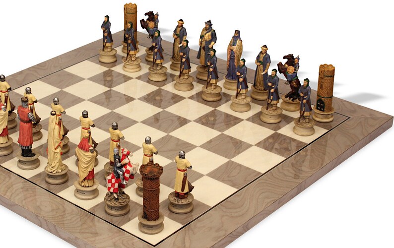 The Crusades Theme Chess Set With Gray & Erable High Gloss Deluxe Board ...