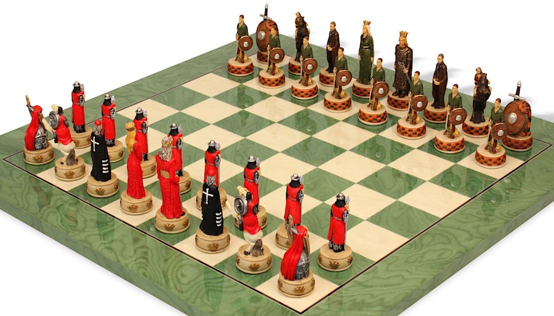 English & Scottish Theme Chess Set With Green Erable High Gloss Deluxe ...