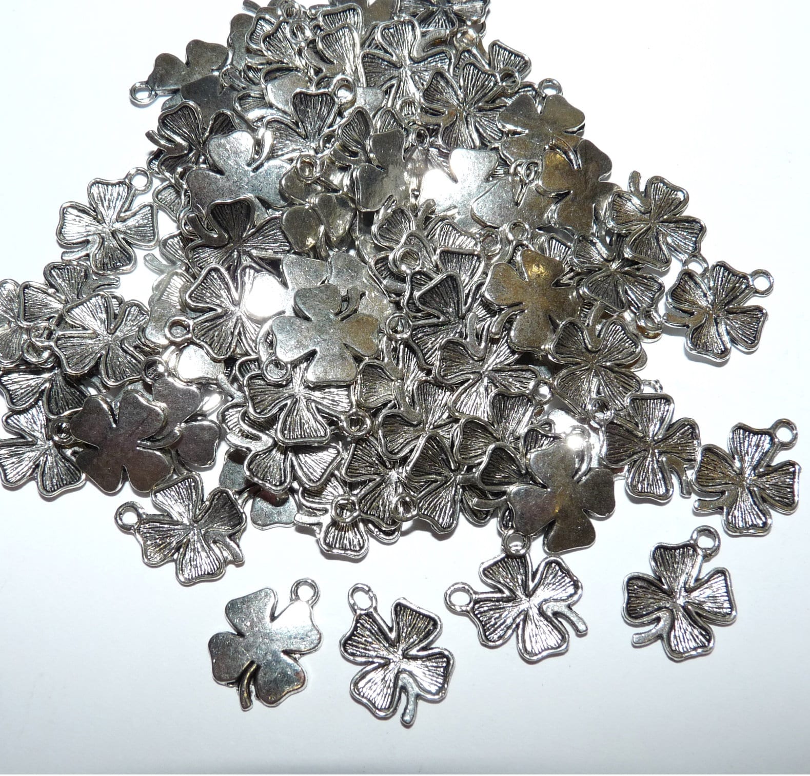 90 Silver 4-leaf Clover Charms to Create a Saint Patrick Lucky Pendant ...