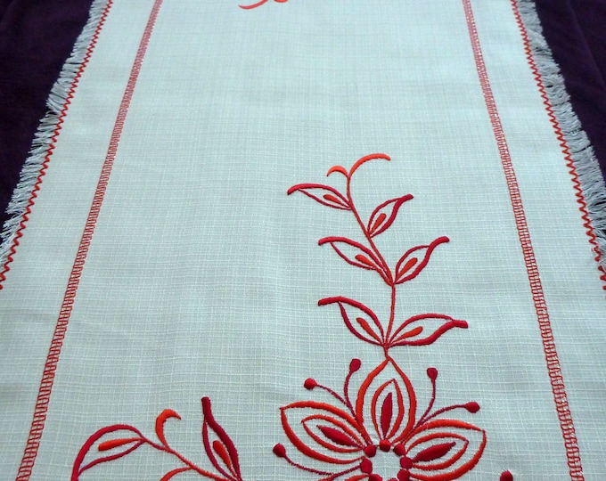 Vintage Ecru Table Runner Floral Embroidery Scarf Tablecloth ...