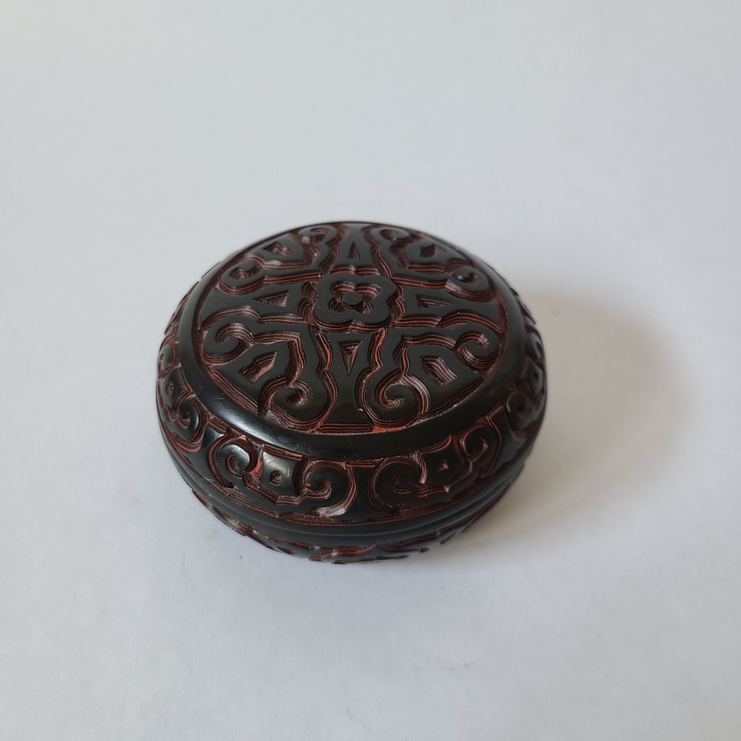 Antique Chinese Black and Red Guri Tixi Lacquer Round Shallow Lidded ...