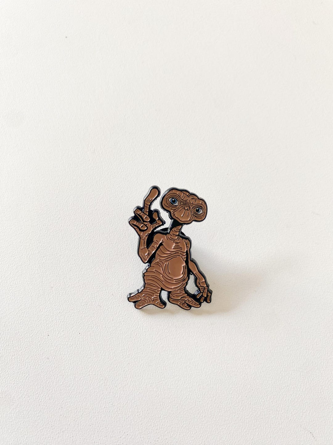 E.T. Extra Terrestrial Pin - Etsy