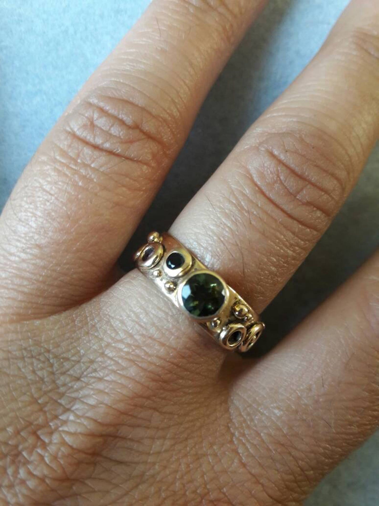 Solid 14kt Yellow Gold Moldavite & Black Spinel Bubble Circle Ring - Etsy