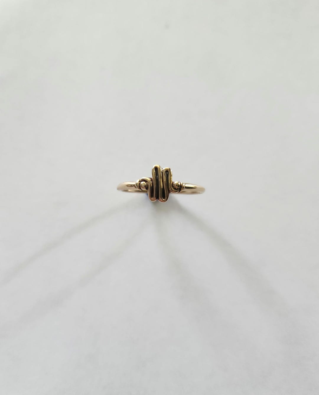 14kt Yellow Solid Gold Squiggle Ring - Etsy
