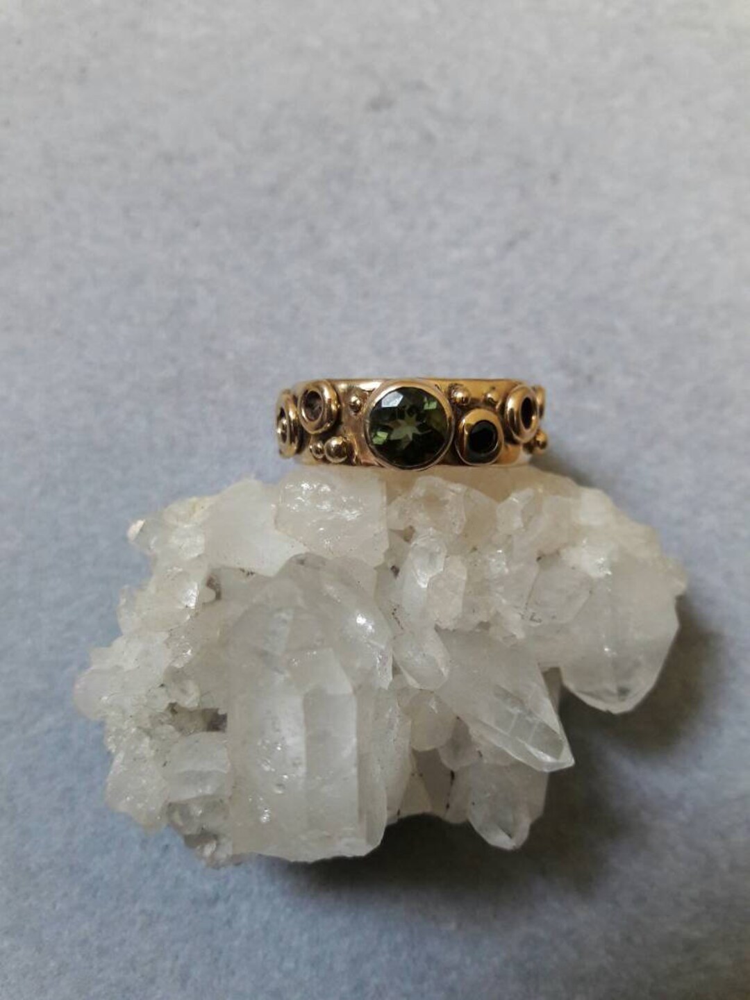 Solid 14kt Yellow Gold Moldavite & Black Spinel Bubble Circle Ring - Etsy