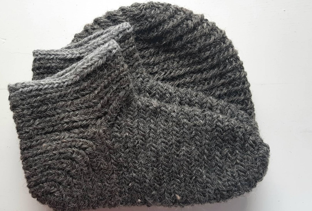 Naalbinding Hat & Socks. Check This Unique Wool. - Etsy