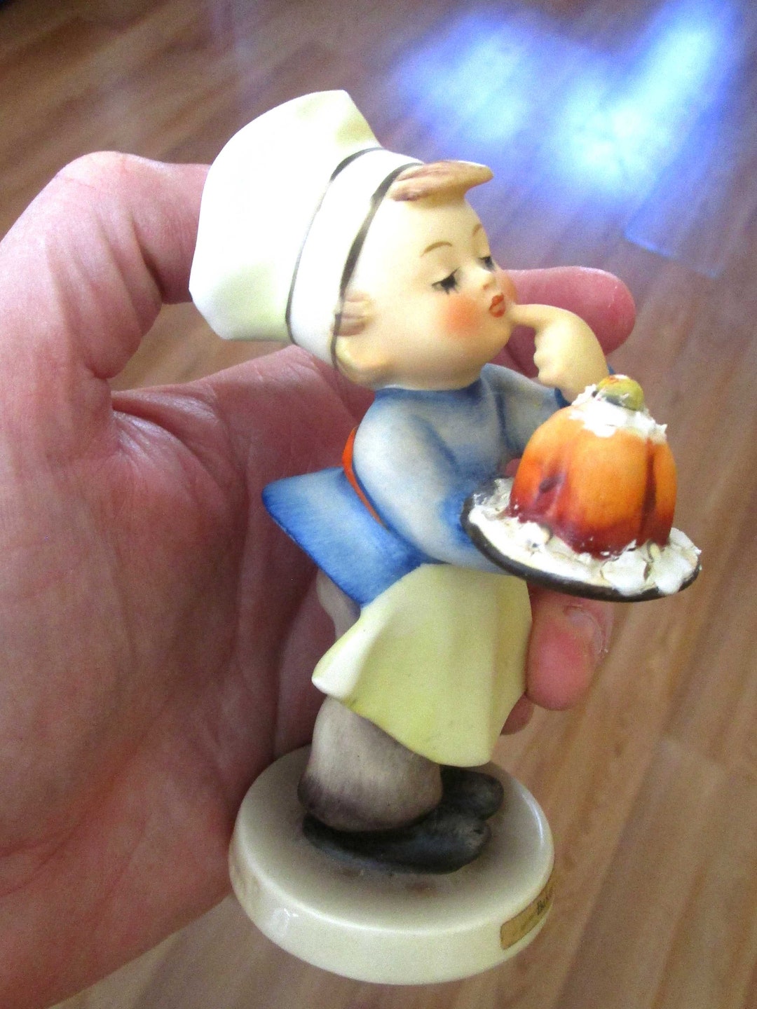 Hummel Figurine the Baker Vintage Figurines Vintage - Etsy