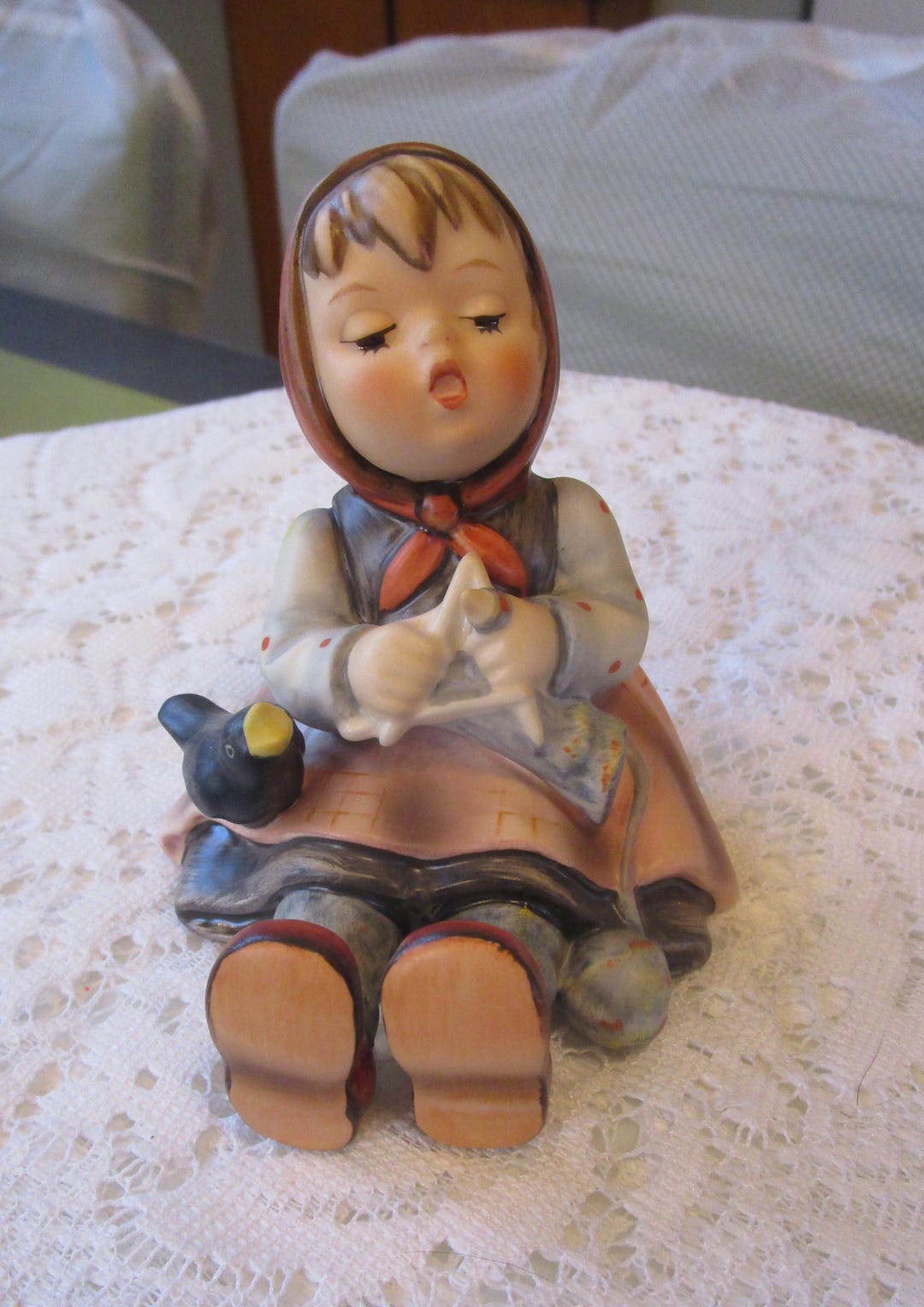 Hummel Figurine, Happy Pastime, Knitting, Goebel Figurine, Vintage ...