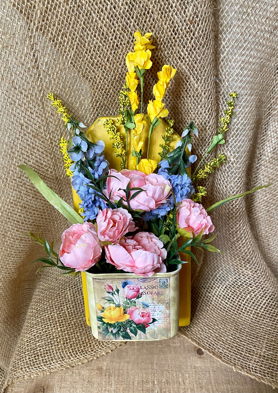 Floral Wall Pocket, Floral Arrangement, Cottage Flower Decoration ...