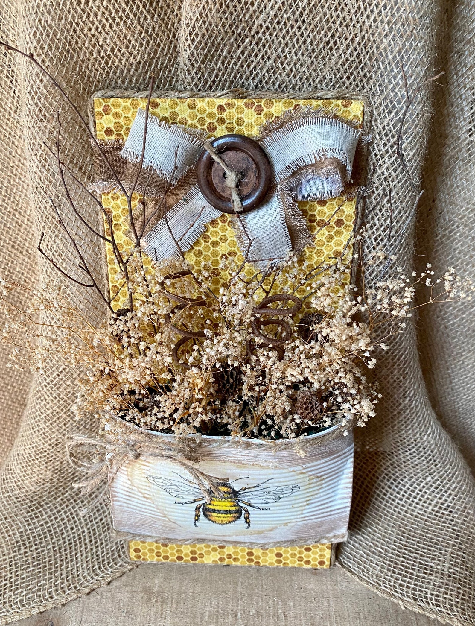 Honeybee Wall Pocket Beehive Wall Hanging Bumblebee Art - Etsy