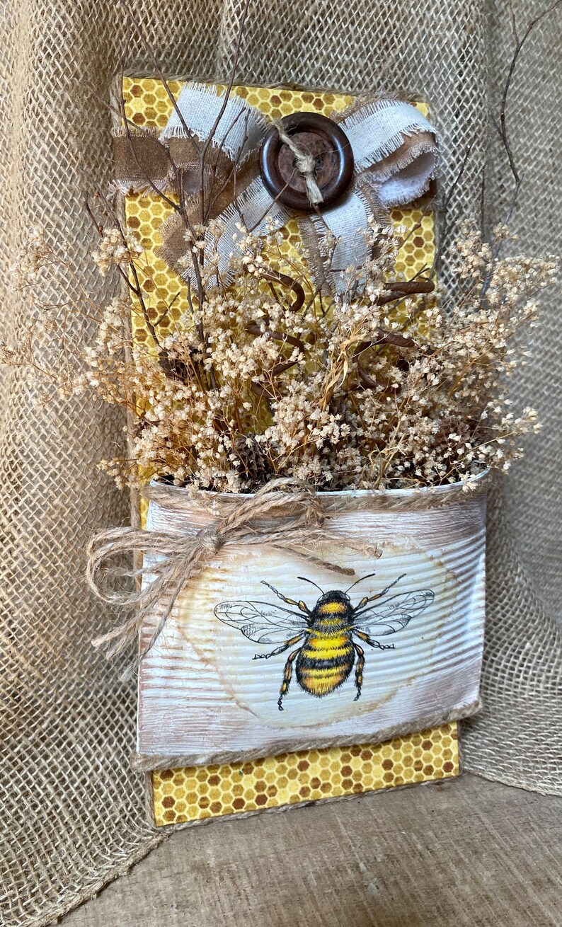 Honeybee Wall Pocket Beehive Wall Hanging Bumblebee Art - Etsy