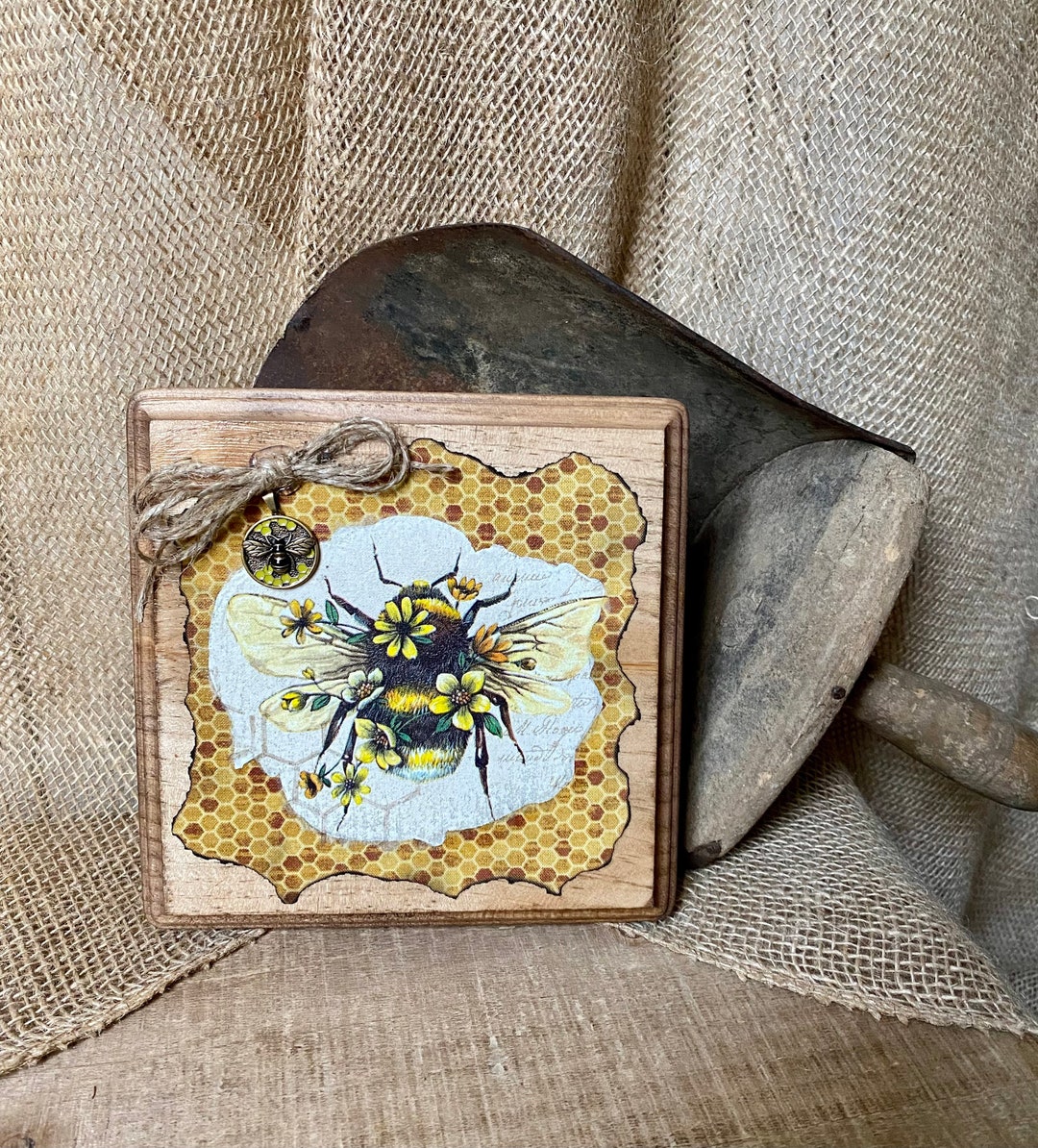 Honeybee Decor, Beehive Wall Hanging, Bumblebee Art, Decoupaged ...