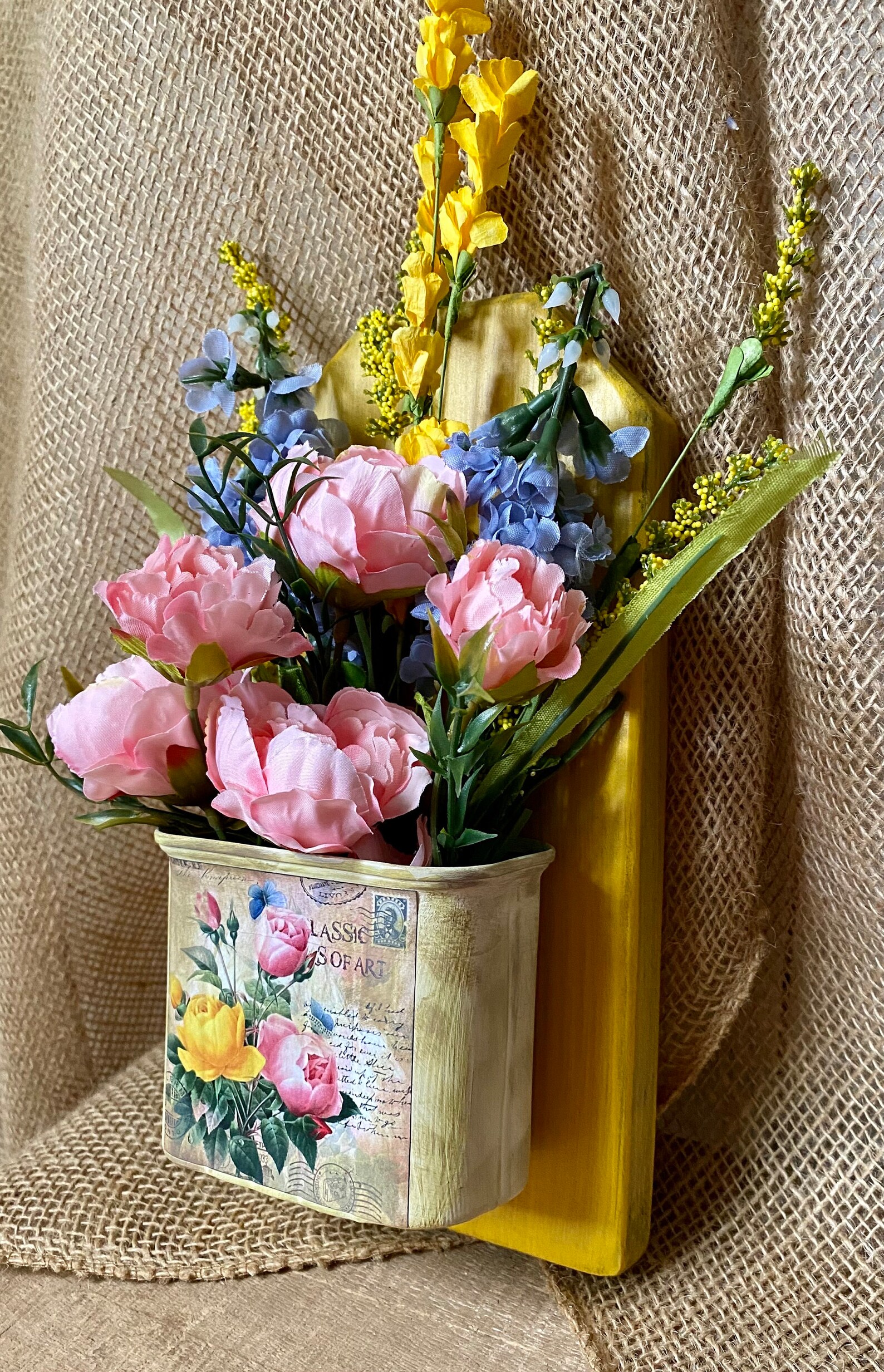 Floral Wall Pocket, Floral Arrangement, Cottage Flower Decoration ...