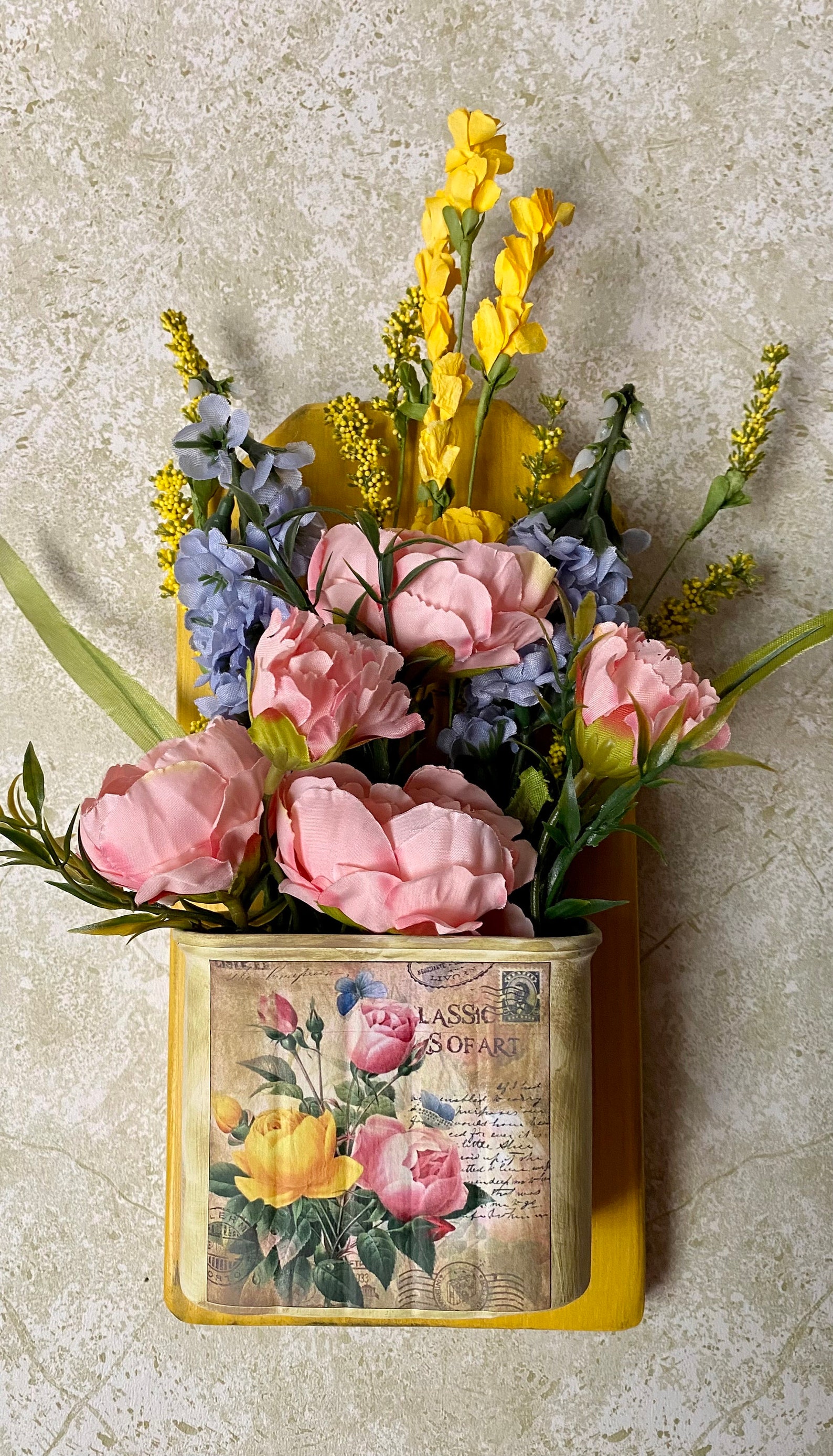 Floral Wall Pocket, Floral Arrangement, Cottage Flower Decoration ...