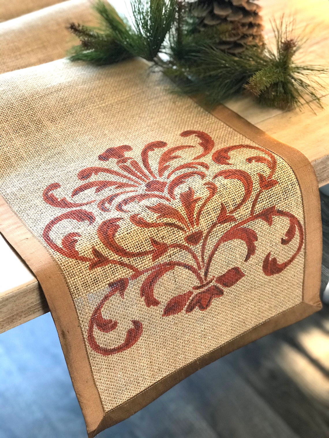Châteaux Garden Table Runner With Baroque Hand Painted Design , Wedding ...