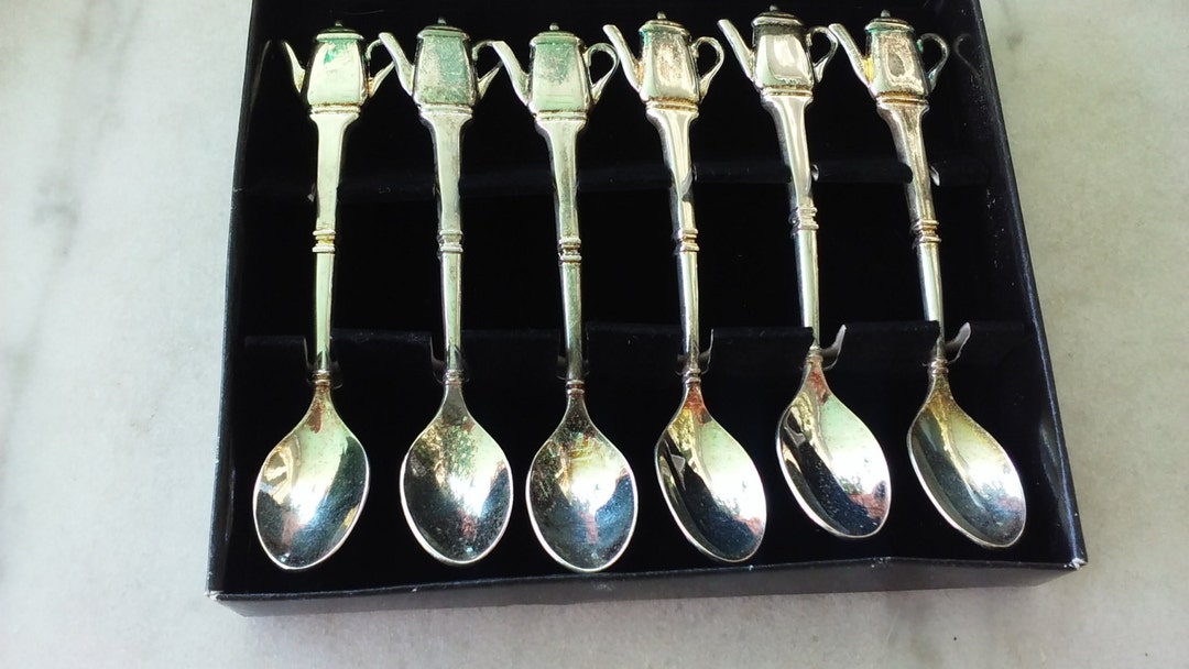 VINTAGE Dessert Spoons. Delicate, Beautiful Set of 6 Dessert Spoons ...