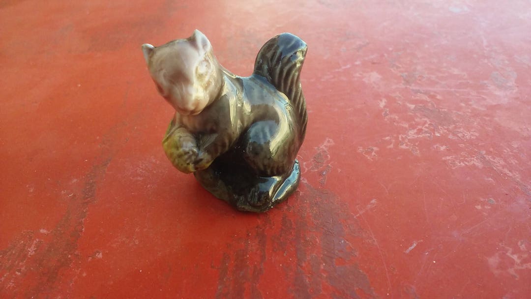 Vintage Pottery Beaver, Porcelain Beaver, Handpainted Beaver, Ceramic ...