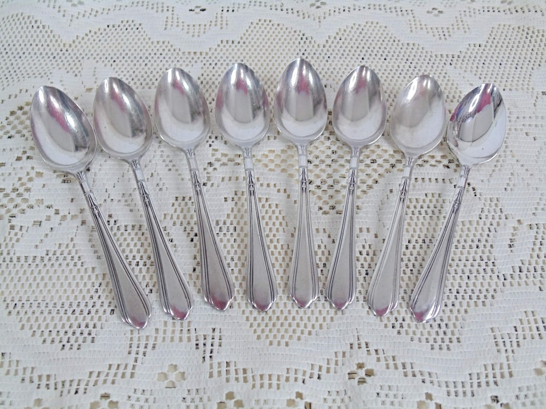 Vintage Tudor Plate Set of 8 Spoons, Oneida Community, Art Deco ...