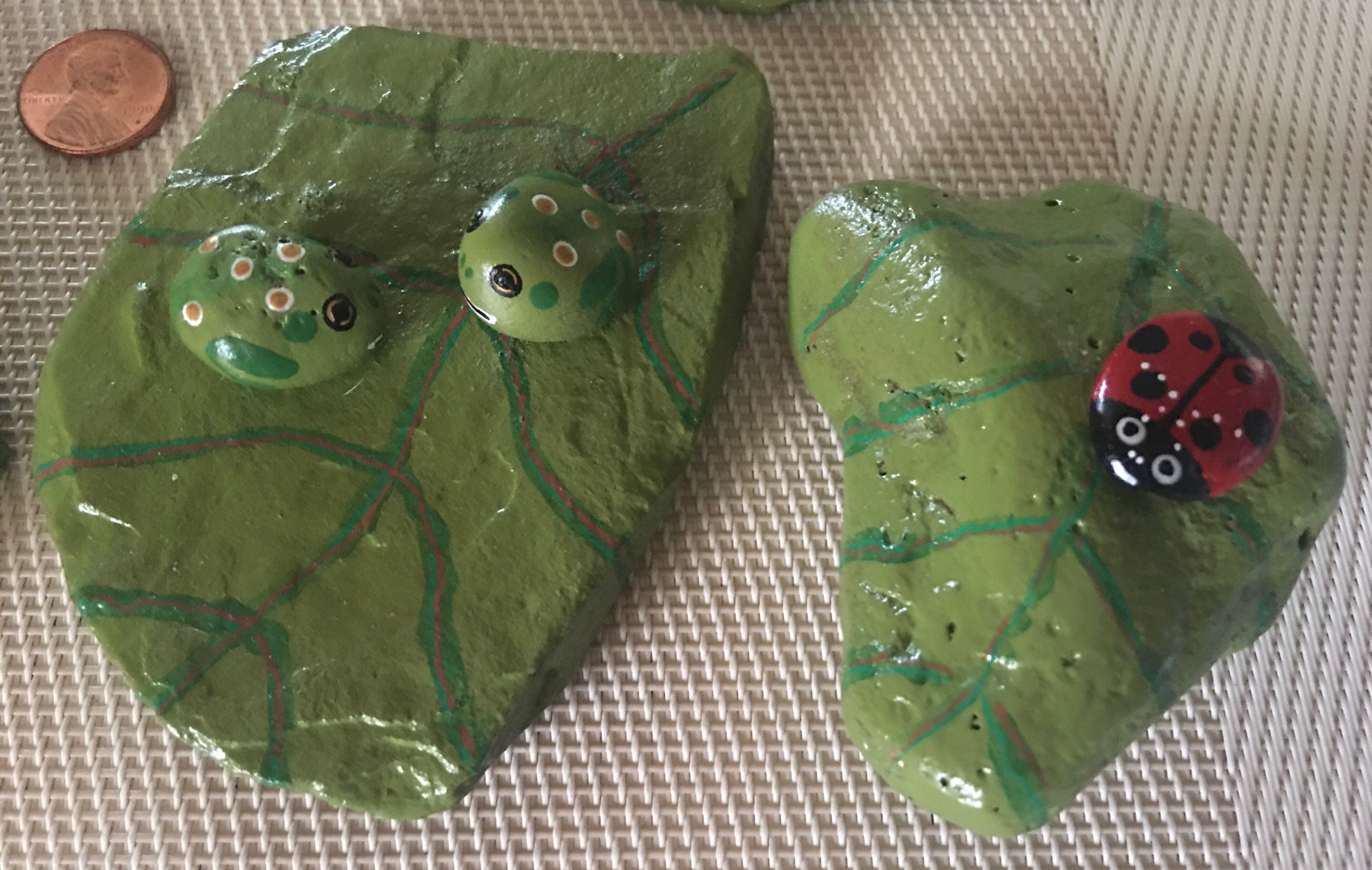 Medium Ladybug and Frog Leaf Painted Rocks - Etsy