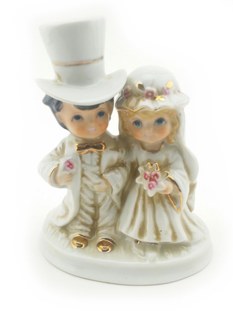 Ceramic Bride and Groom Victorian Style Wedding Statue - Etsy