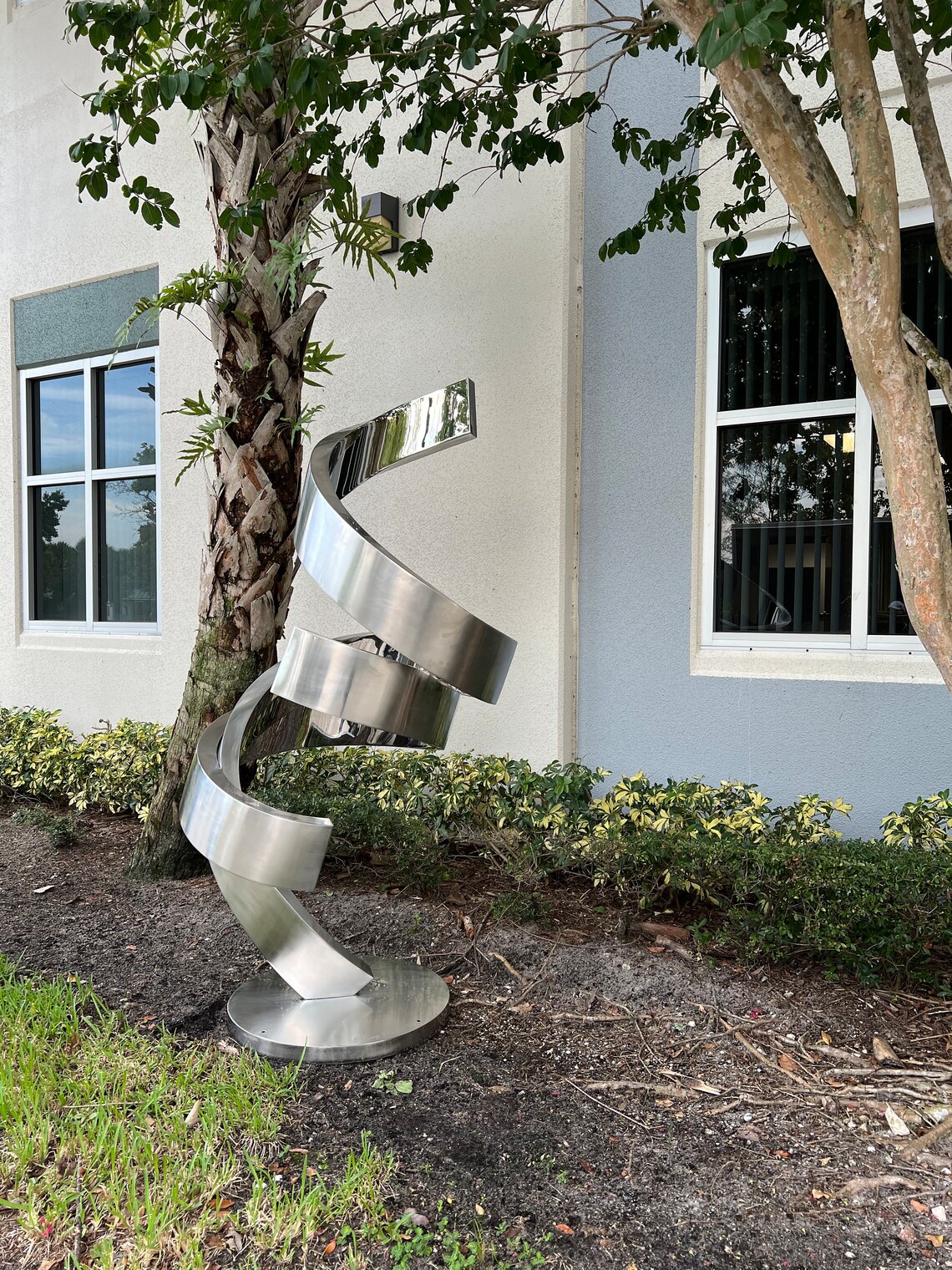 Abstract Ribbon Sculpture, Large Garden Statue, High Polished Stainless ...