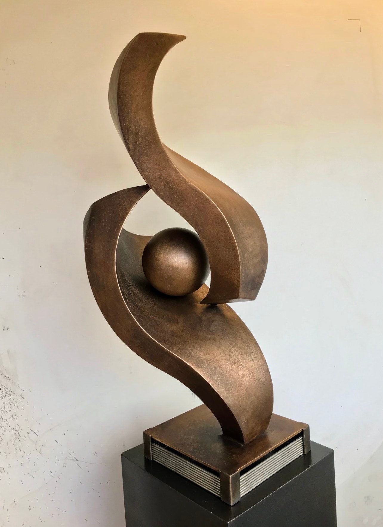 Love Flares (B) - Eugene Perry | Metal Sculptures