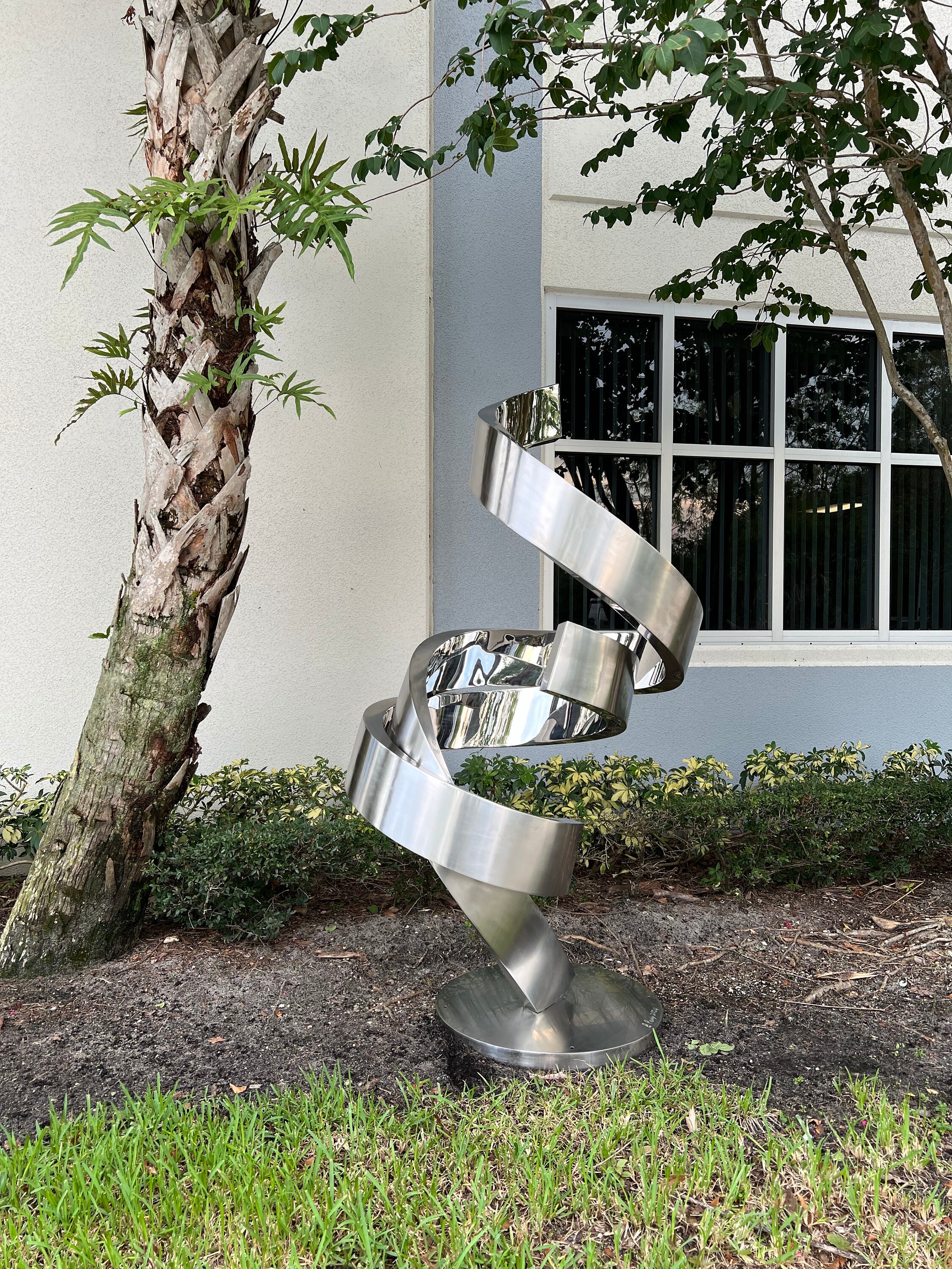 Abstract Ribbon Sculpture, Large Garden Statue, High Polished Stainless ...