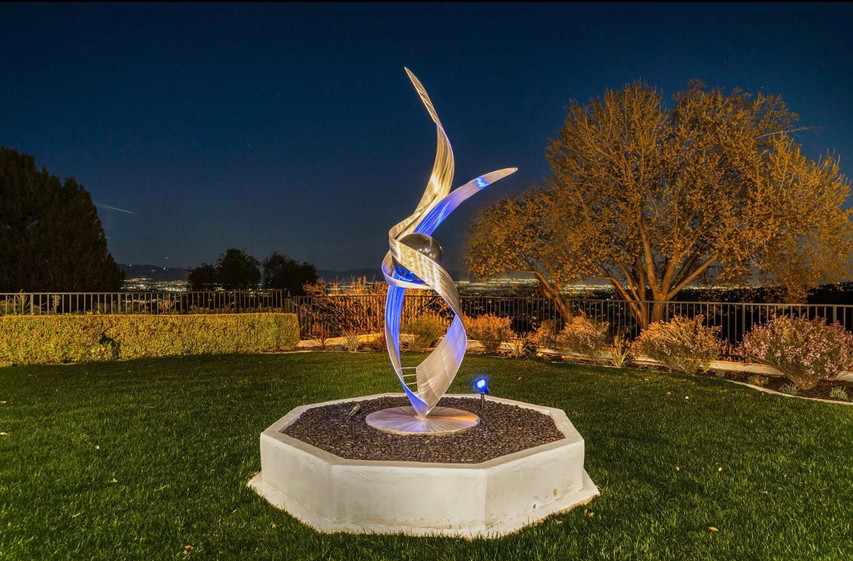 Discover Art Masterpieces at Sharp Metal | Sculpture Shop